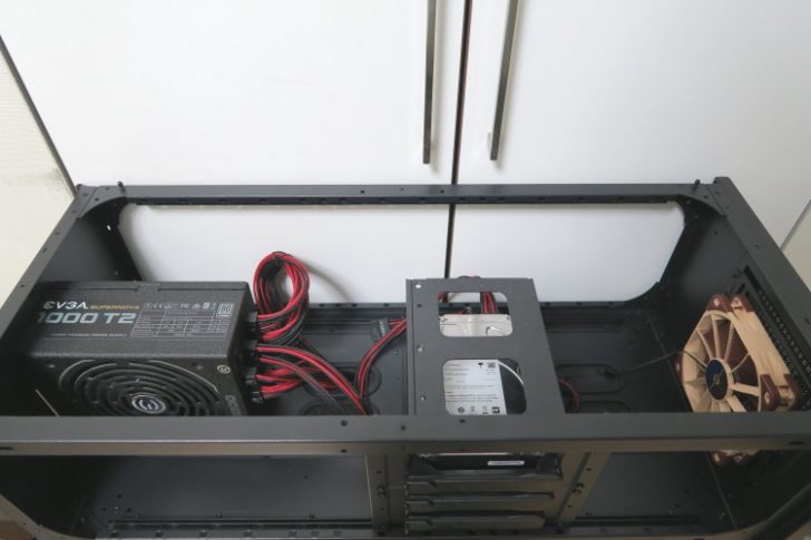 Core W100用PCケース拡張ユニット Thermaltake Core P100のレビュー | メモトラ